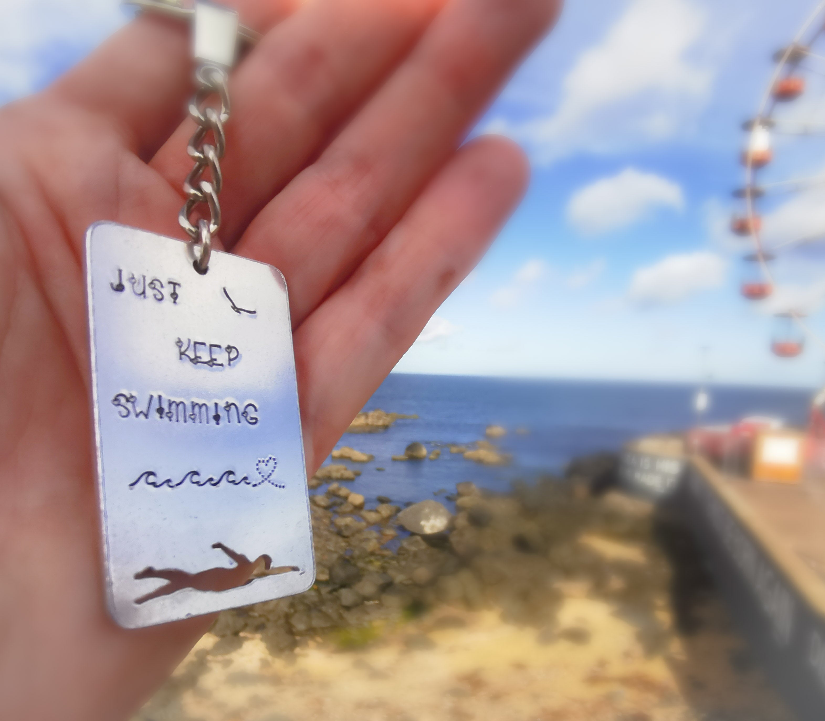 'JUST KEEP SWIMMING' Keyring – Outdoor Swimmer Shop